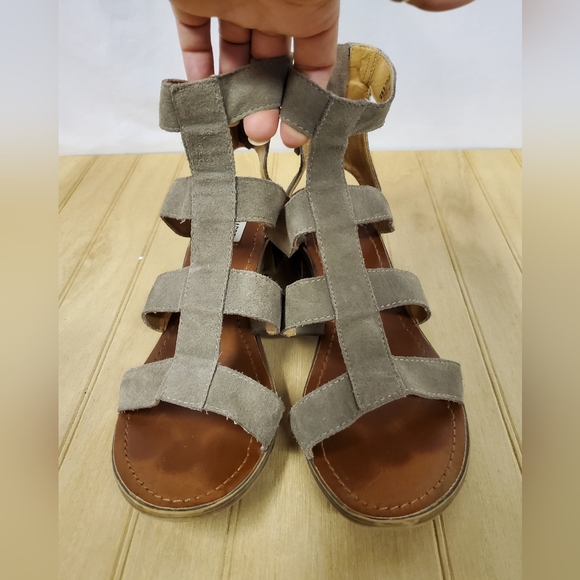 Steve Madden | Shoes | Steve Madden Scrappy Flat Sandals | Poshmark